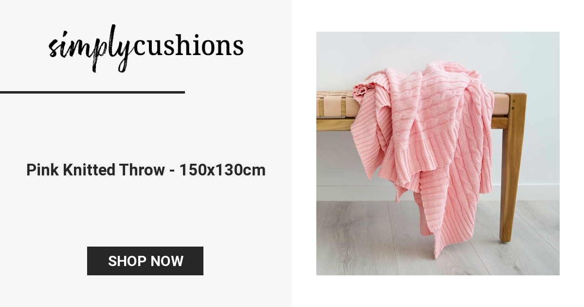 Pink Knitted Throw - 150x130cm
